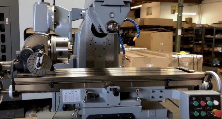 What is a Universal Milling Machine? - CNC Masters