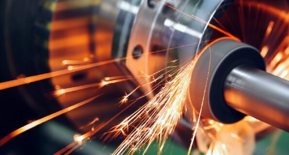 CNC Grinding Machine Buyers Guide: Types, Price, Uses, & Features